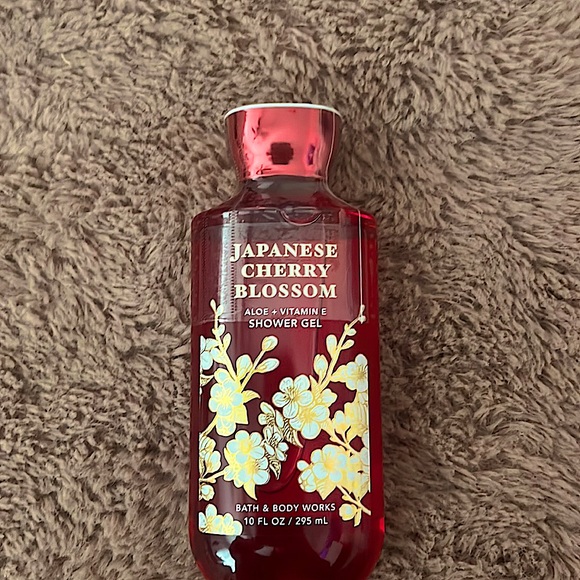 Bath & Body Works | Bath | Japanese Cherry Blossom Shower Gel | Poshmark